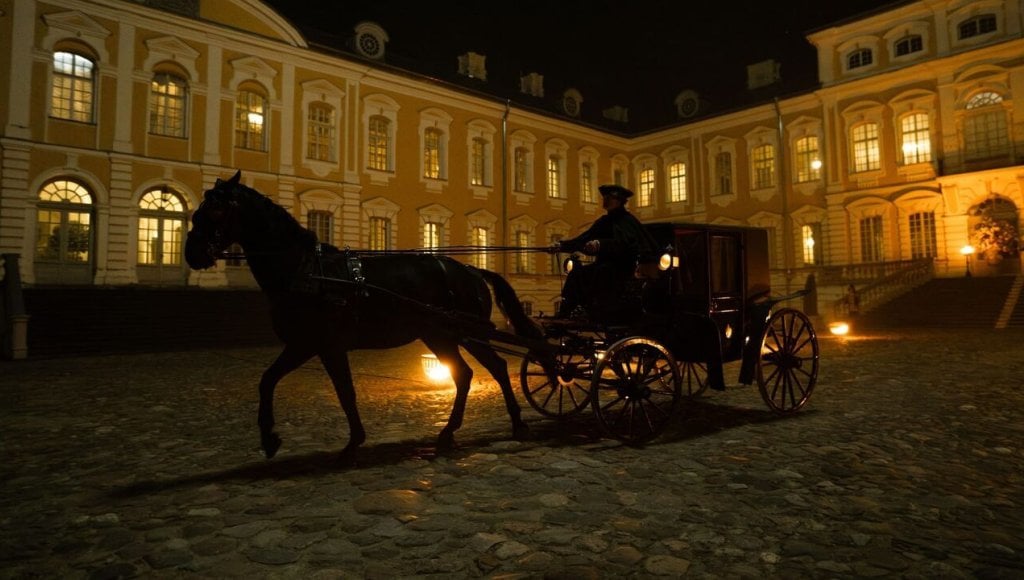 Mozart/Mozart - Série (2025) : diffusions TV, streaming, replay | Télé ...