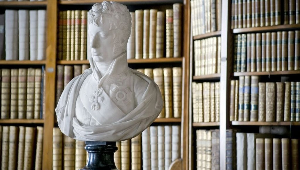 What's the Monarchy For? - Documentaire (2025) : diffusions TV ...