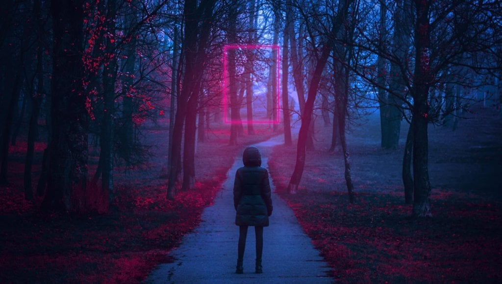 Uncanny BBC Series - (2025) : diffusions TV, streaming, replay | Télé 7 ...
