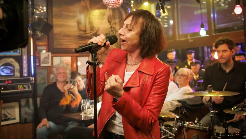 Inas Nacht - Émission : diffusions TV, streaming, replay | Télé 7 Jours